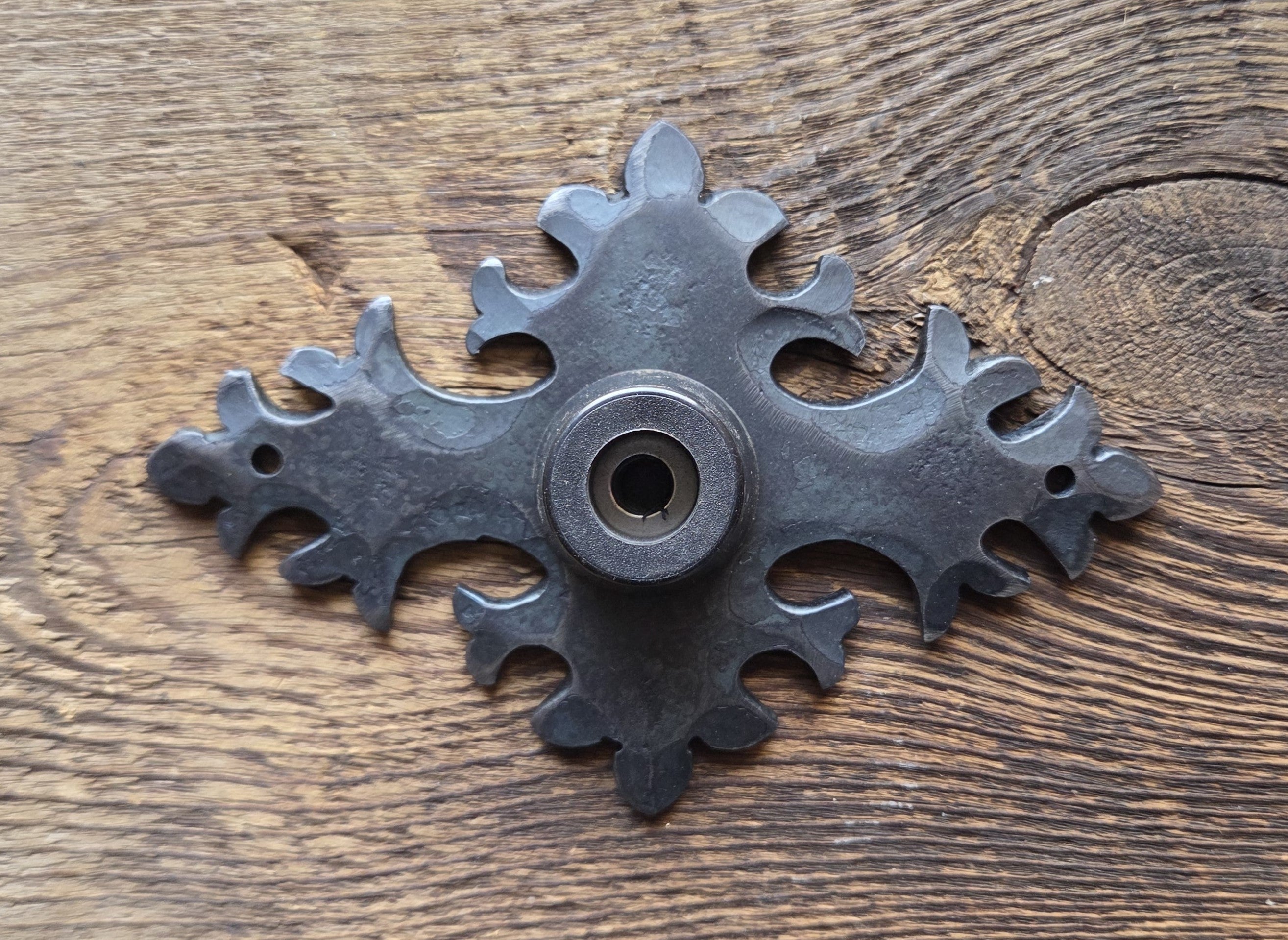 How to Choose the Right Wrought Iron Hardware for Your Home’s Style ...